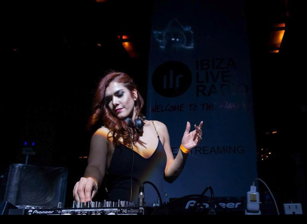 DJ gata lota festa em Ilhabela na Noite do Réveillon – Revista InFoco