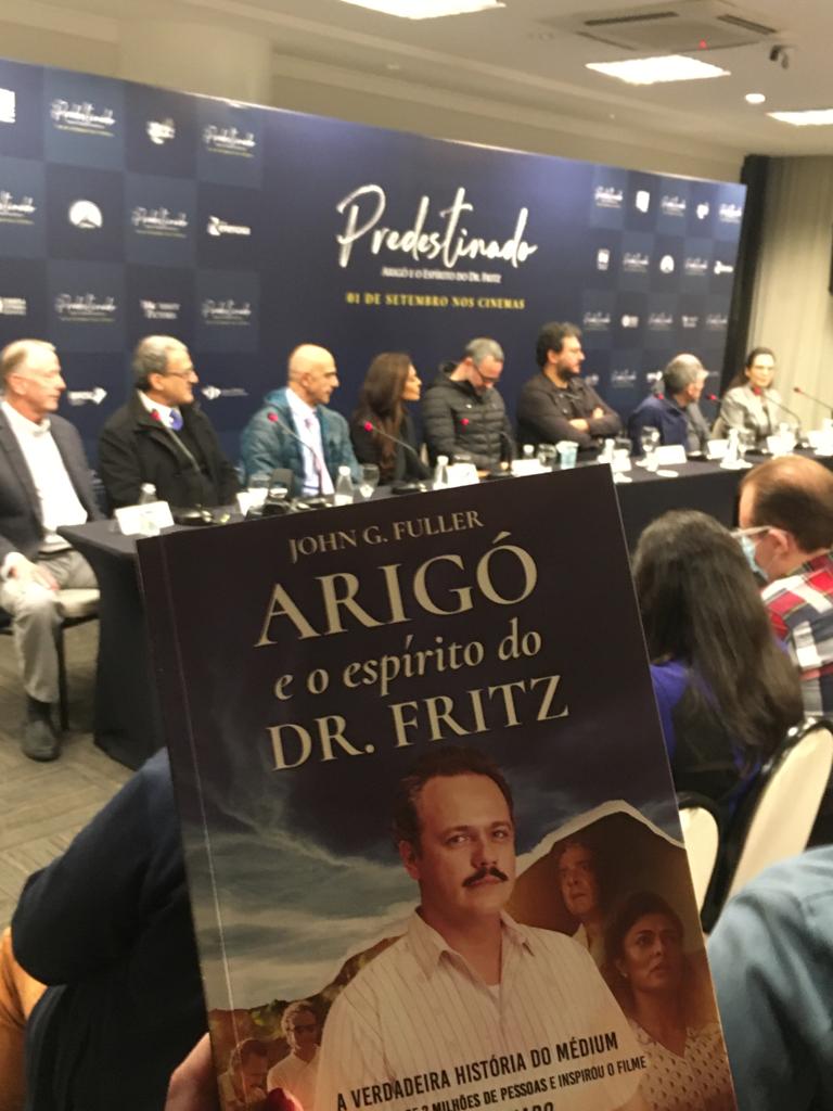 A Vida de Arigó: A trajetória do médium que curou milhares de ...
