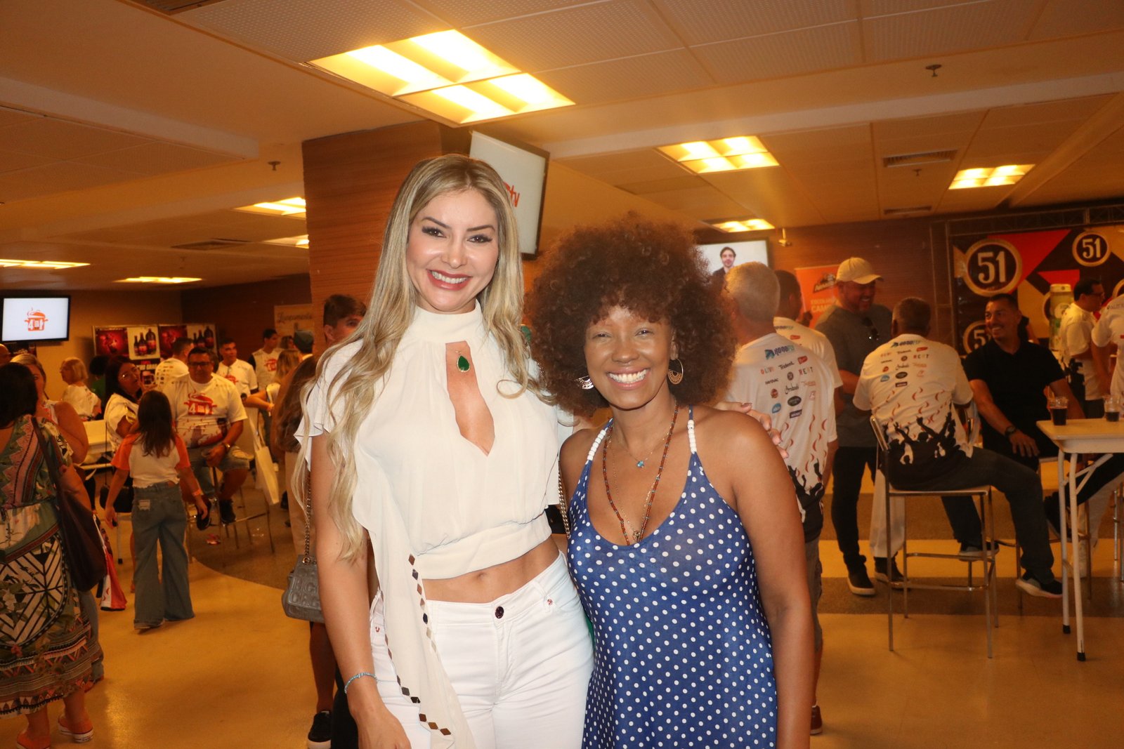 beth raposo isabel fillardis – Revista InFoco