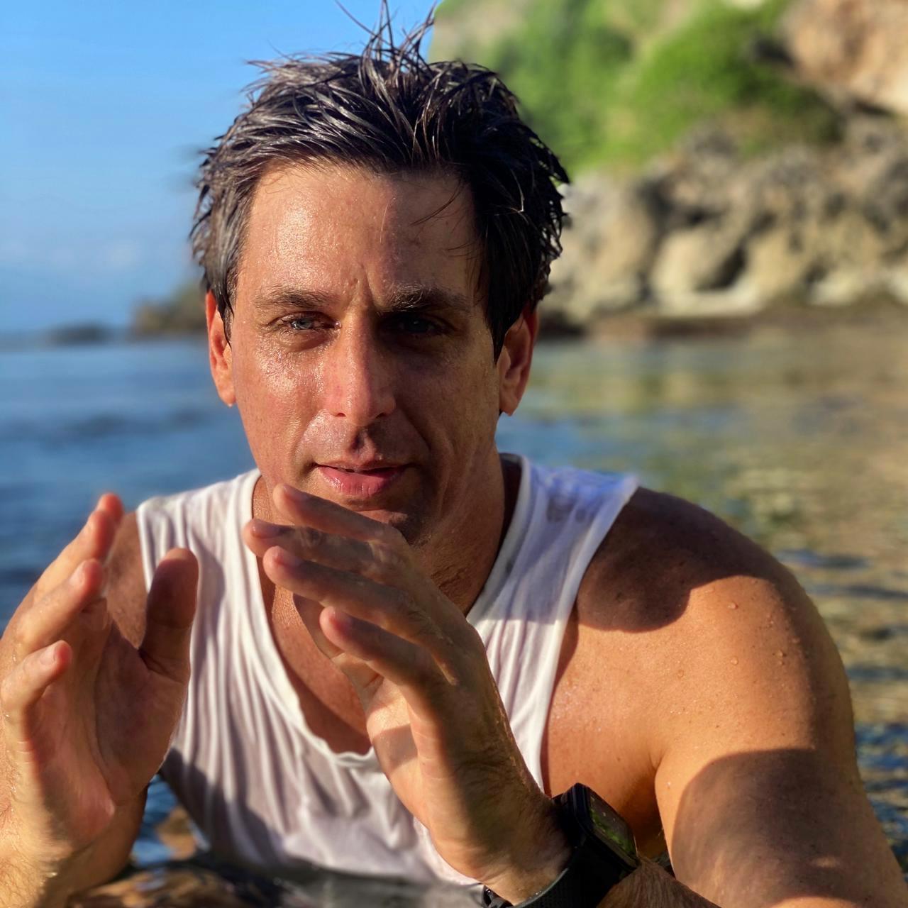 Rodrigo Rocha, ator e diretor brasileiro, apadrinhado por Julia Roberts, passa um período no Rio ...